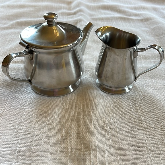 Oneida | Kitchen | Oneida 88 Stainless Steel Teapot And Creamer ...